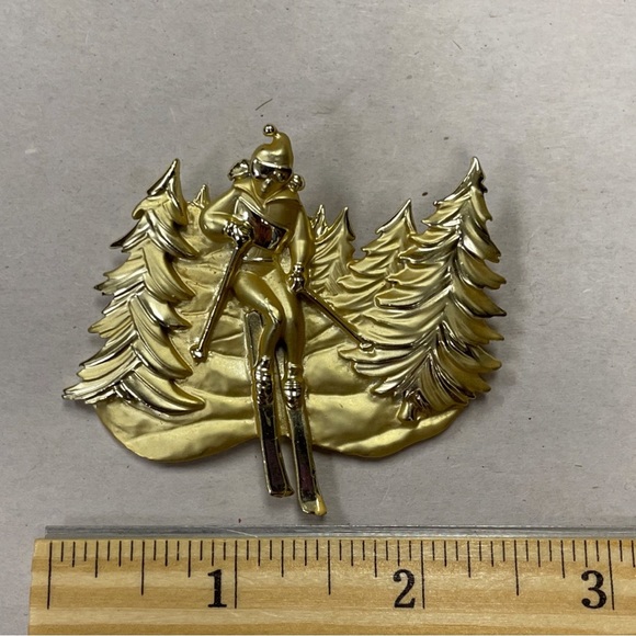 AJC | Jewelry | Ajc Marked Gold Toned Matte Finish Girl Skierin The ...